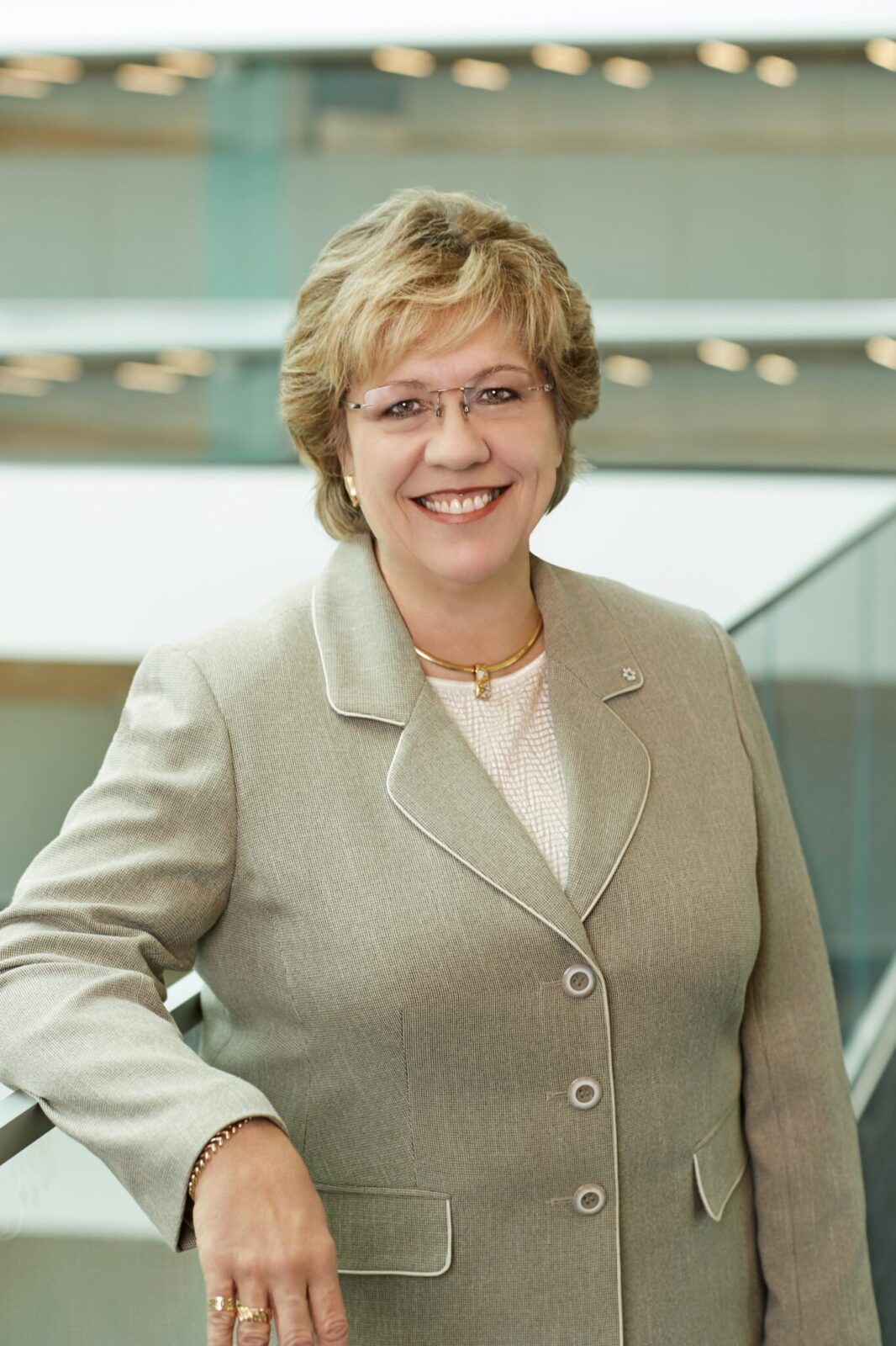 Janet L. Ecker, Founder and Former CEO of the Toronto Financial ...